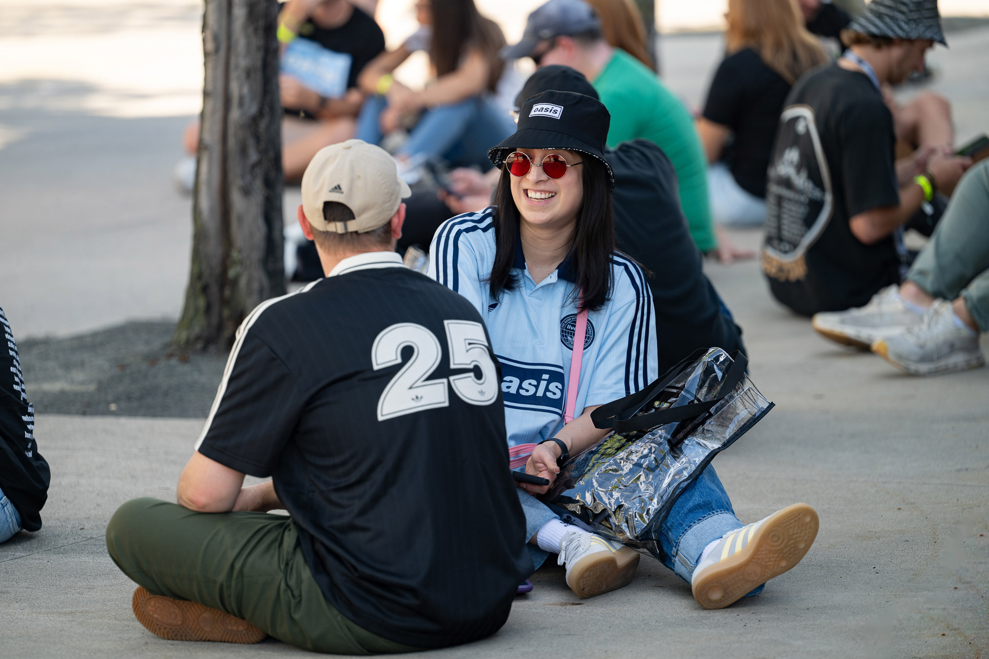 Oasis brought Britpop classics, bucket hats & fireworks to Metlife ...