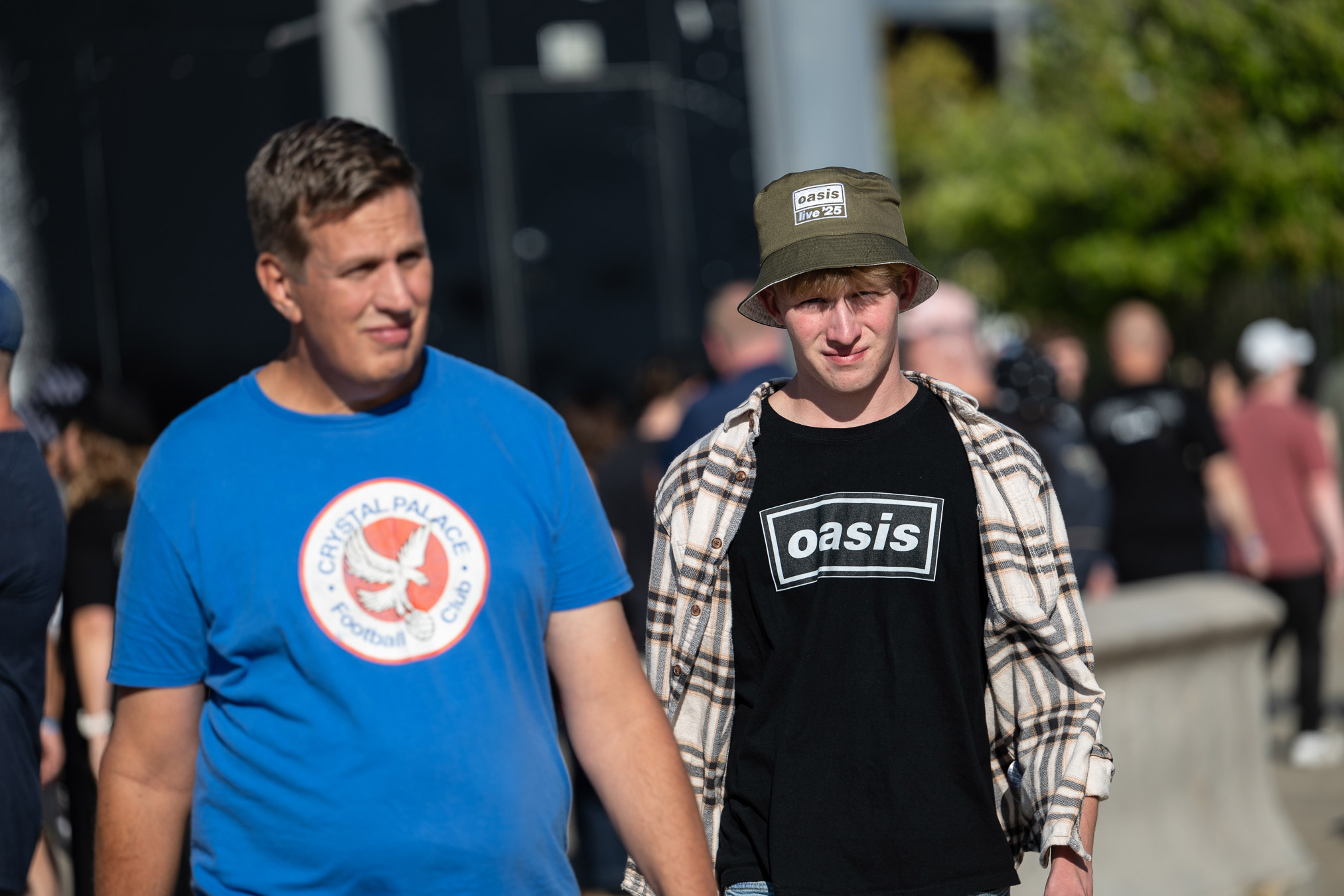 Oasis brought Britpop classics, bucket hats & fireworks to Metlife ...