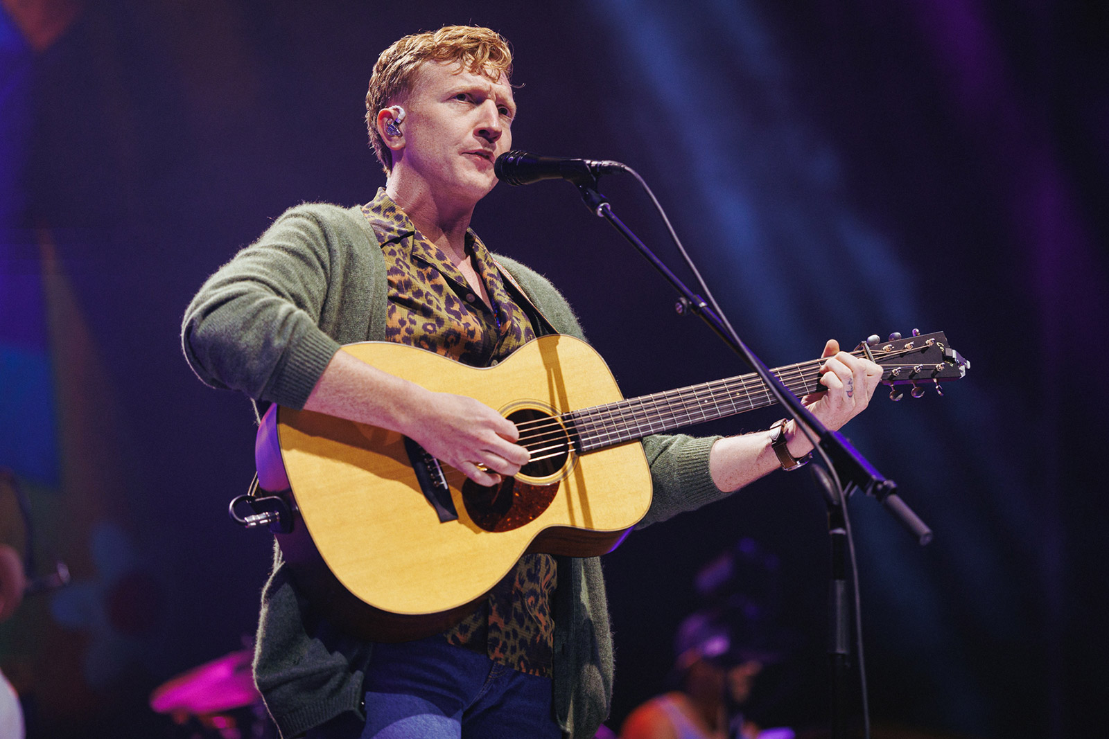 Tyler Childers played 2 Forest Hills Stadium shows with Medium Build ...