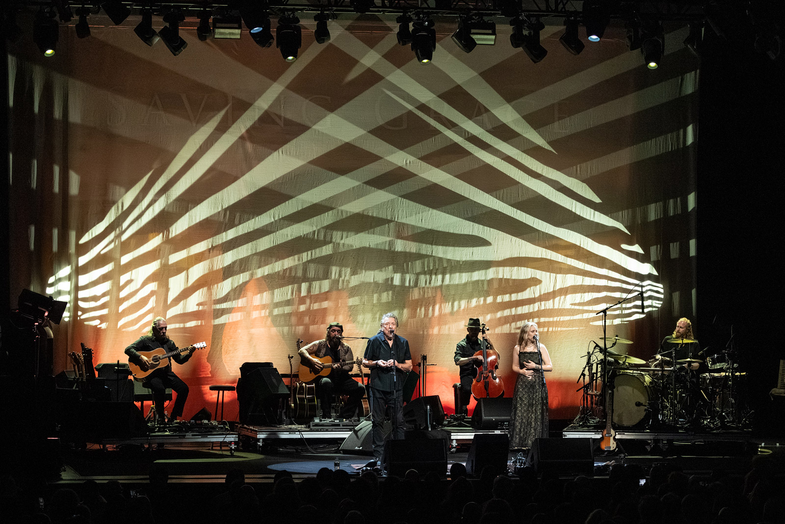 Robert Plant's Saving Grace played Brooklyn Paramount (pics, setlist)