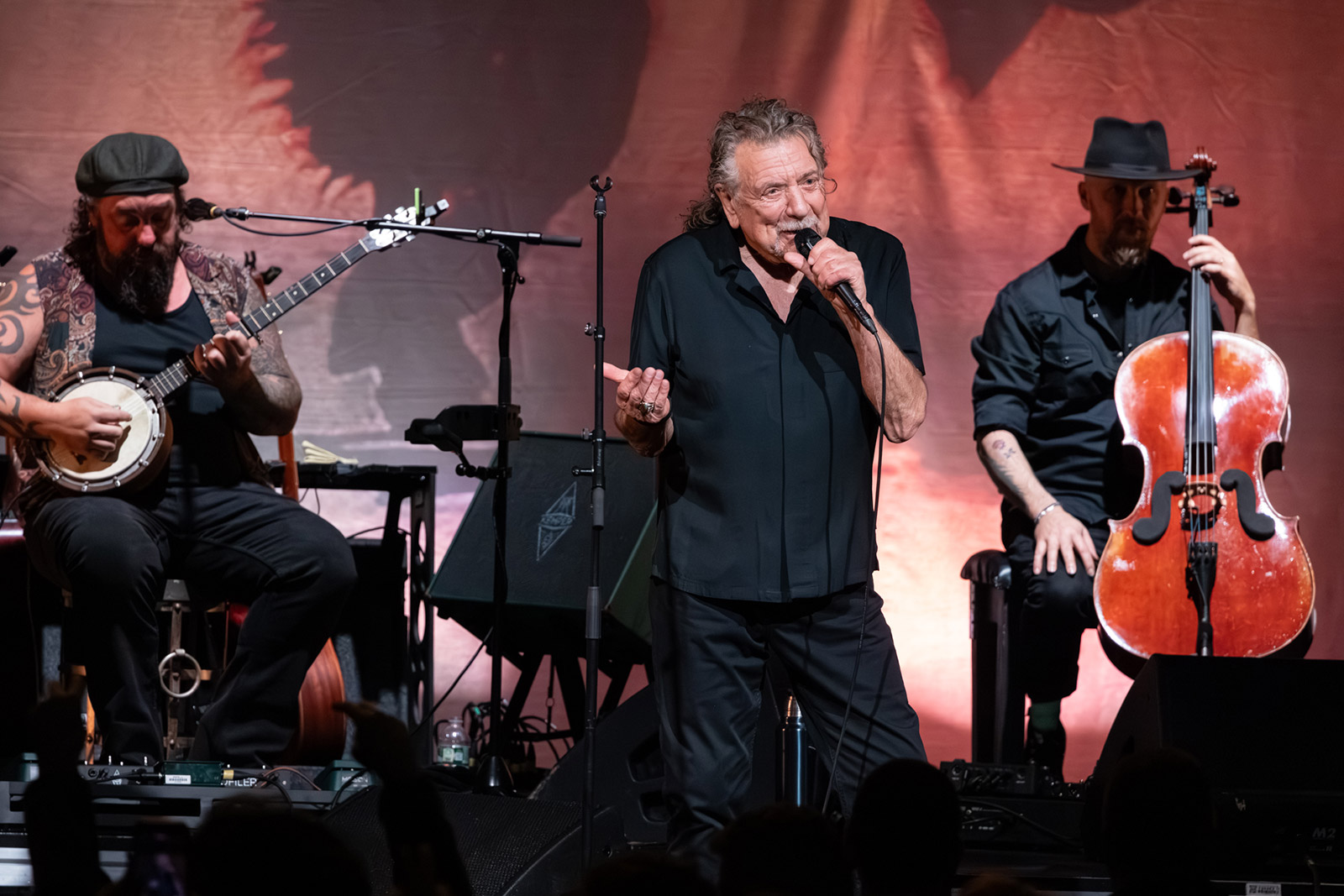 Robert Plant's Saving Grace played Brooklyn Paramount (pics, setlist)