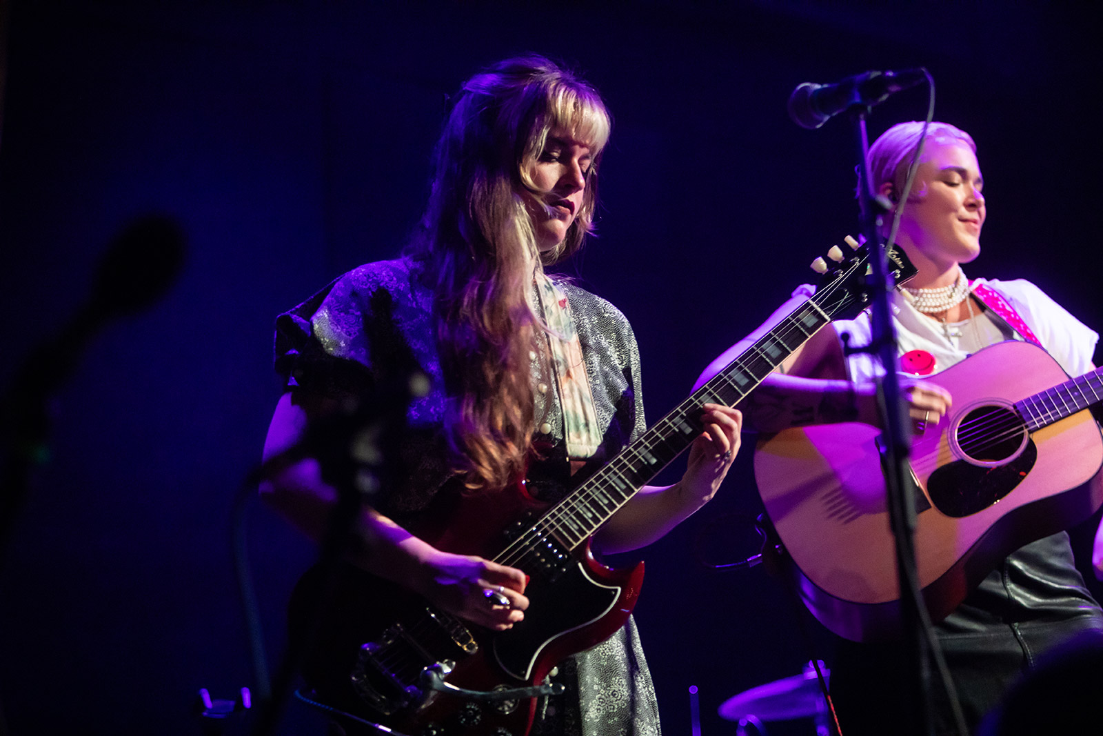 Snocaps (Katie & Alison Crutchfield) were a treat at Bowery Ballroom ...