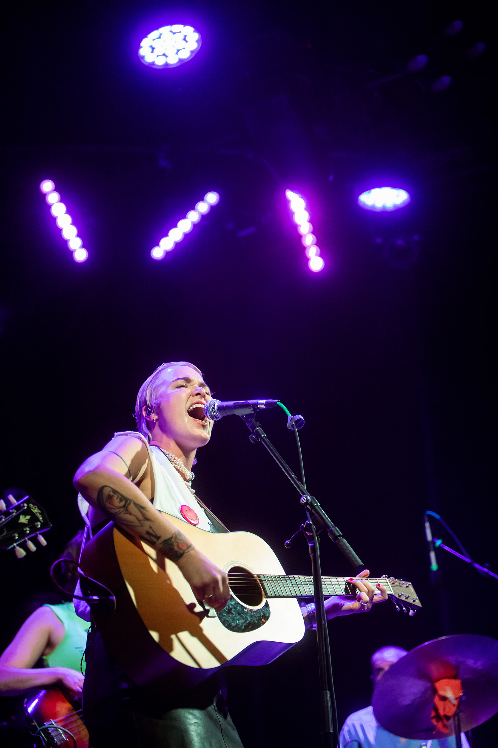 Snocaps (Katie & Alison Crutchfield) were a treat at Bowery Ballroom ...