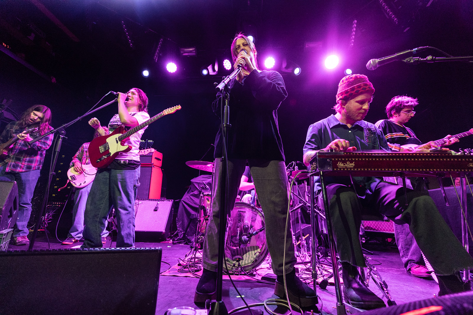 Yo La Tengo wrapped up Hanukkah 2025 with Susanna Hoffs, Jon Benjamin ...